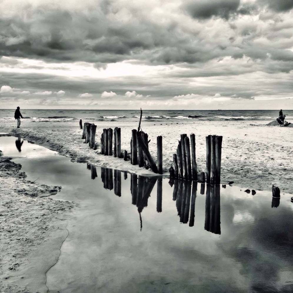 30 Stunning Reflection Photos Taken With An iPhone