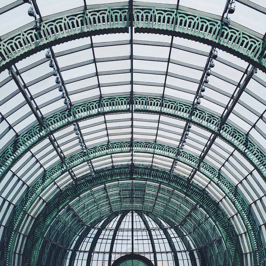 Create Incredible iPhone Photos Using Pattern & Repetition