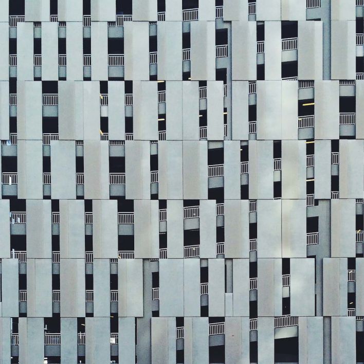 Create Incredible iPhone Photos Using Pattern & Repetition