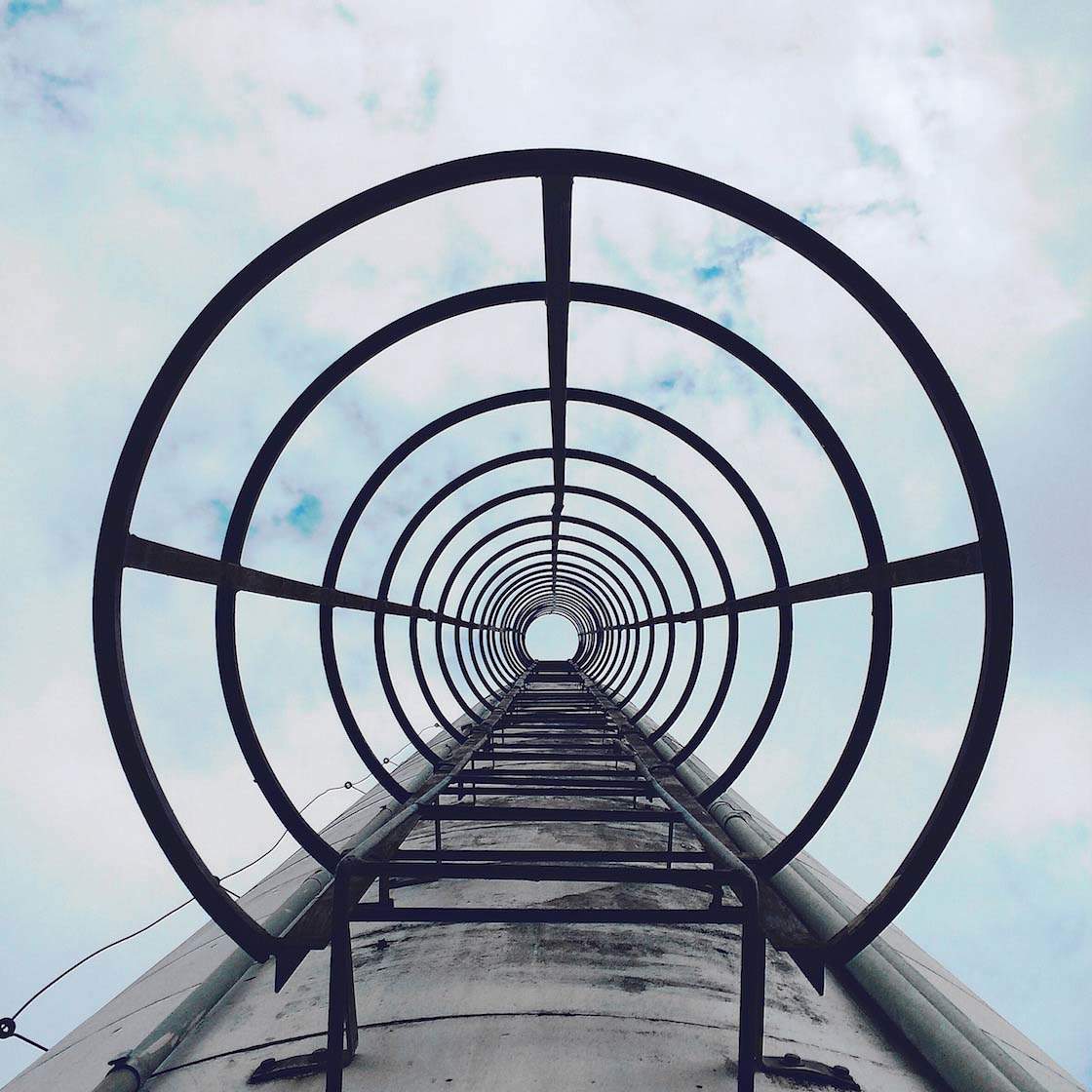 Create Incredible iPhone Photos Using Pattern & Repetition